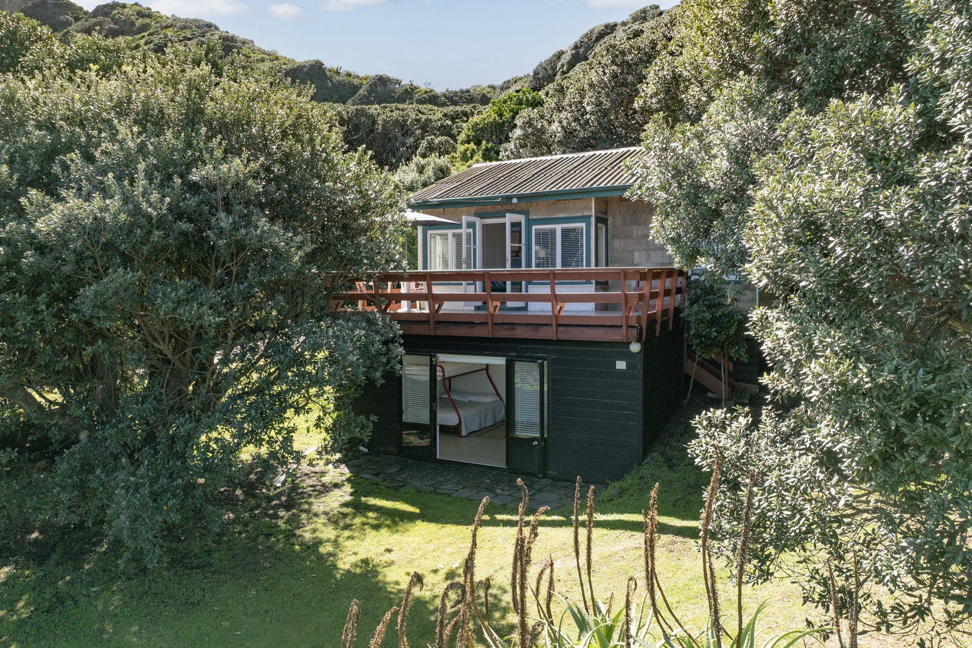 Piha Real Estate Limited – Houses to Buy, Rent or take a Holiday in ...